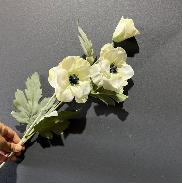 New Real Touch White Butterfly Ranunculus flower filler – Viva La Rosa