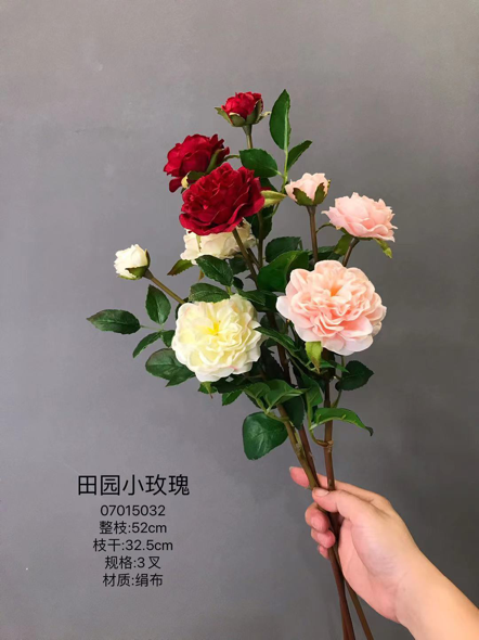 Cream Rose Spray small nav – Viva La Rosa